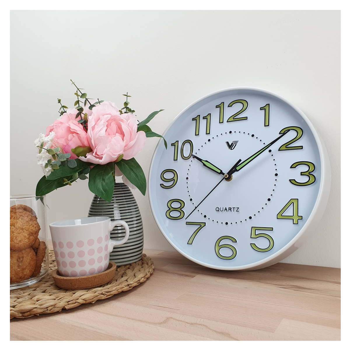 Kobi Glow In The Dark Wall Clock 30x30x4cm White — Ronis