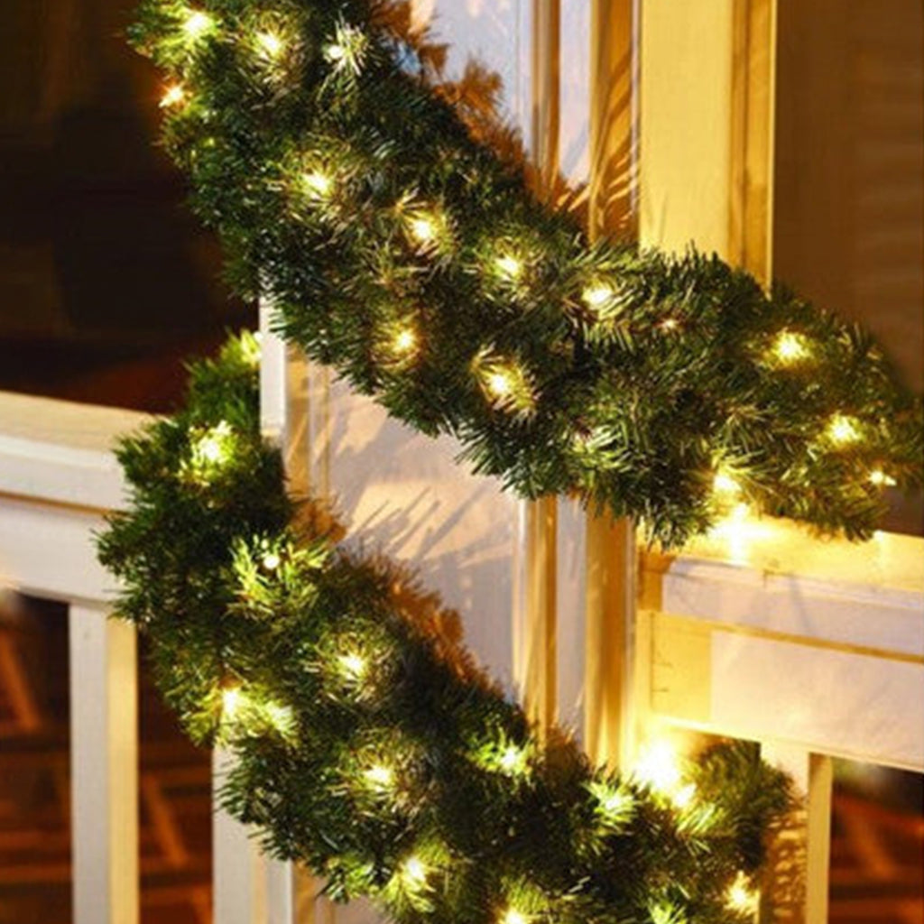 Pre Lit LED Garland 2.7m — Ronis